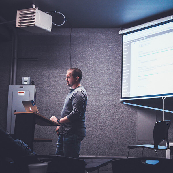 E-learning Course Chatbot for Facebook Messenger & Website - BotStar